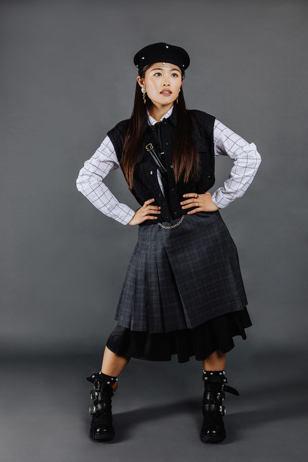 OC Goodwill Shows Us How to Dress Like Your Favorite TV or Movie ...