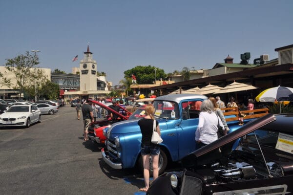 8 LA Farmers Markets for Every Type of Local
