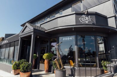 Where to Enjoy Dinner and a Show in Southern California