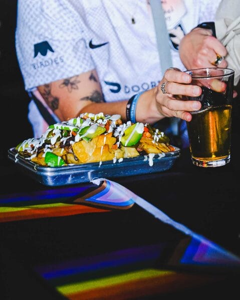 LA Sports Bars : Watch Football match in LA SoFi Stadium