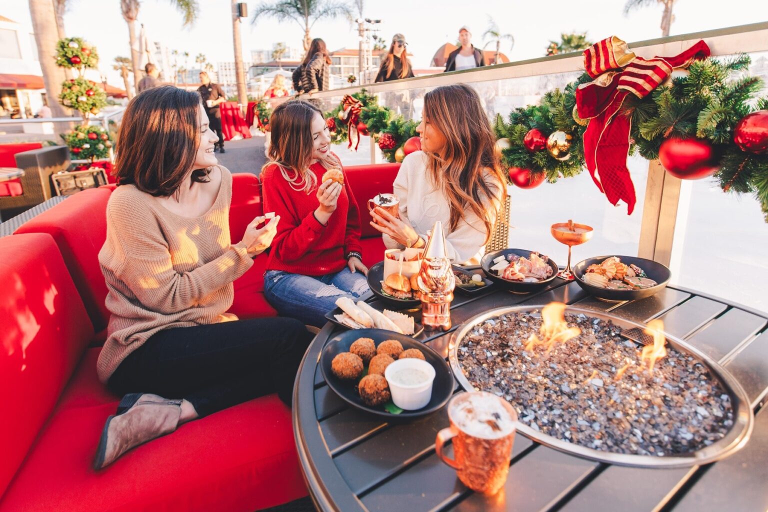 6 Holiday Pop-Up Bars in San Diego for a Festive Night Out