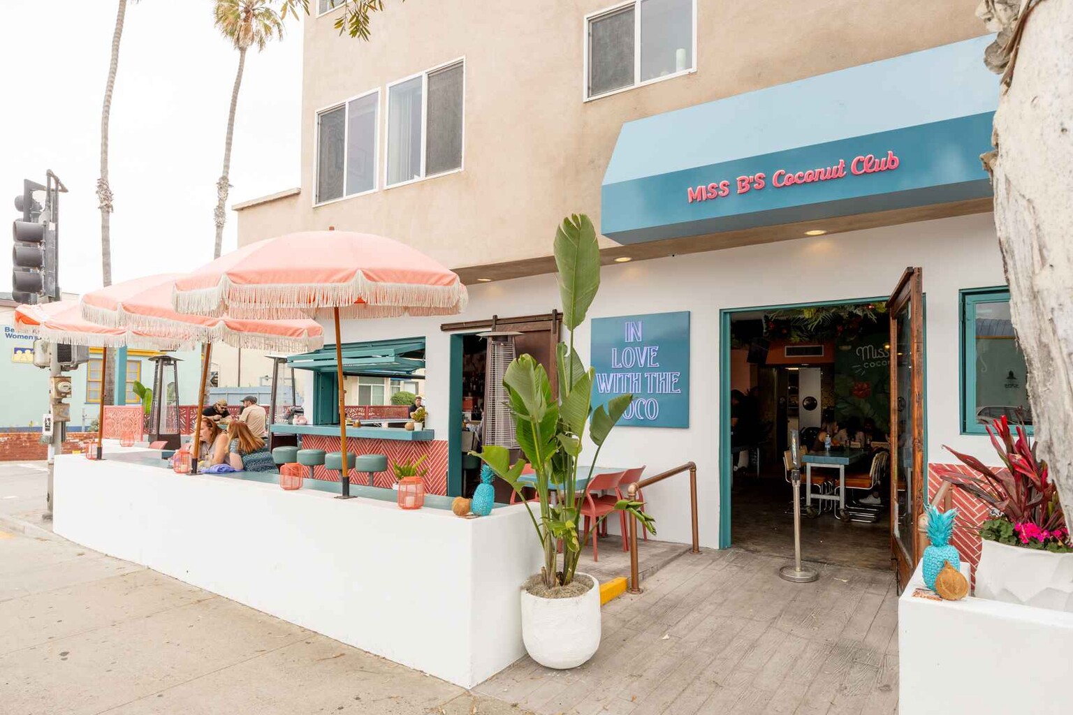 Best Mission Beach Restaurants: Miss B's Coconut Club