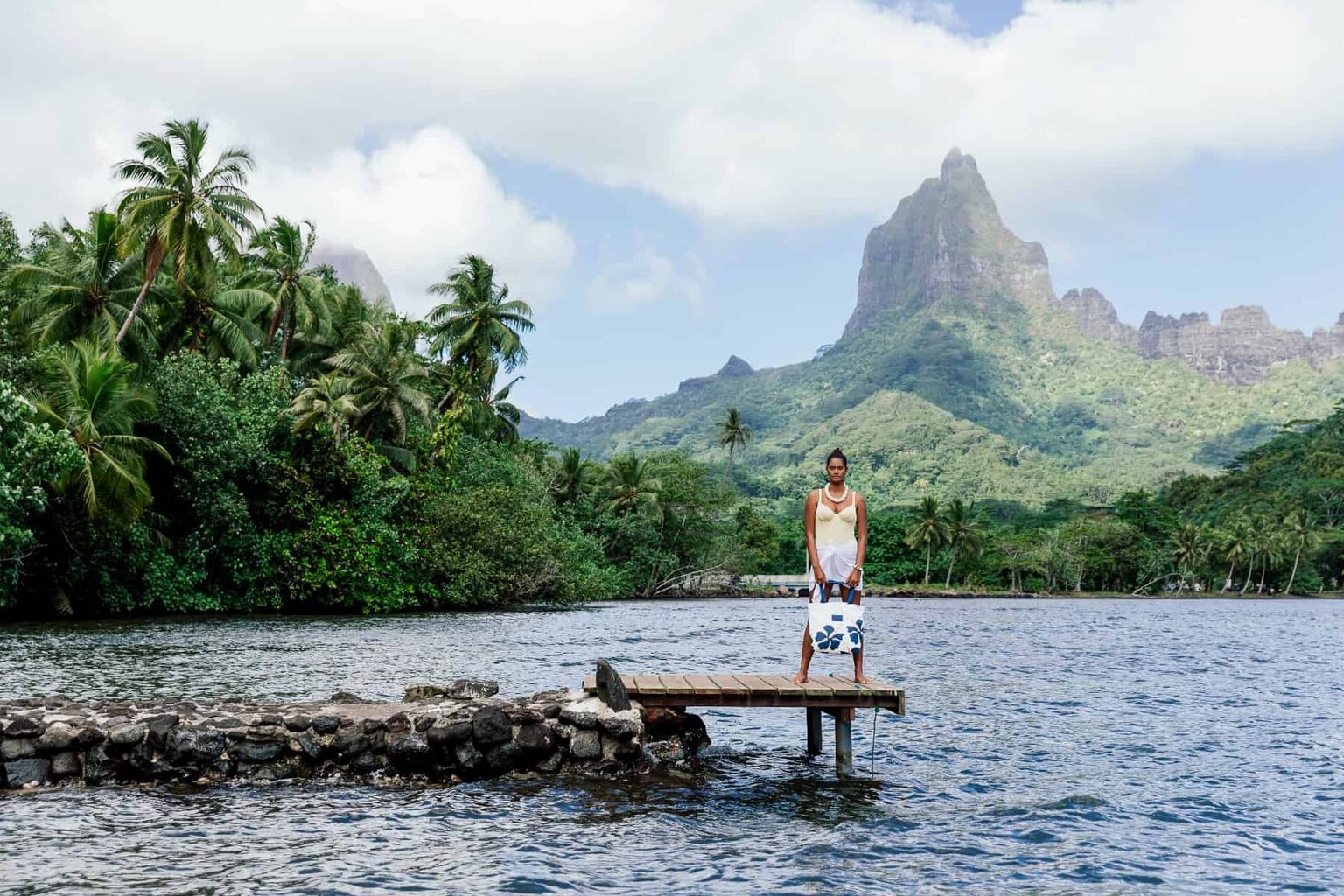 Summer Essentials: Our Guide—From Floaties to Beach Towels!