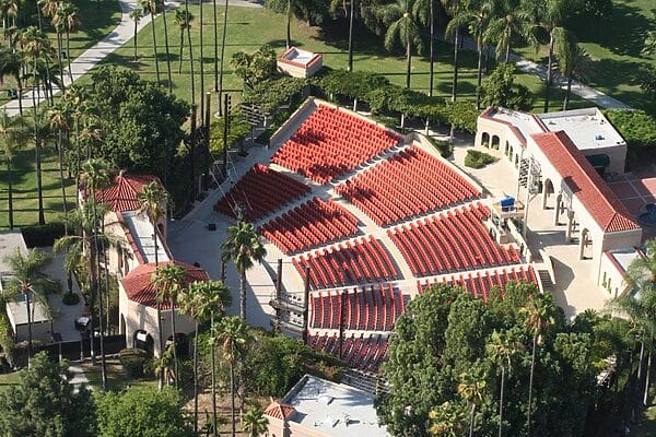 8 Live Music Venues in Orange County for a Groovin' Good Time