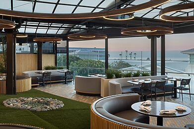 Din Tai Fung Opens in Santa Monica