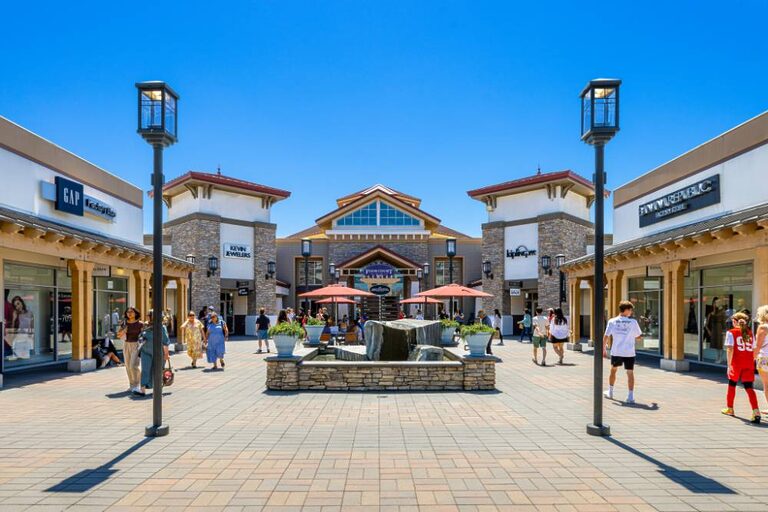 San Francisco Premium Outlets Is Every Fashion Lover’s Dream